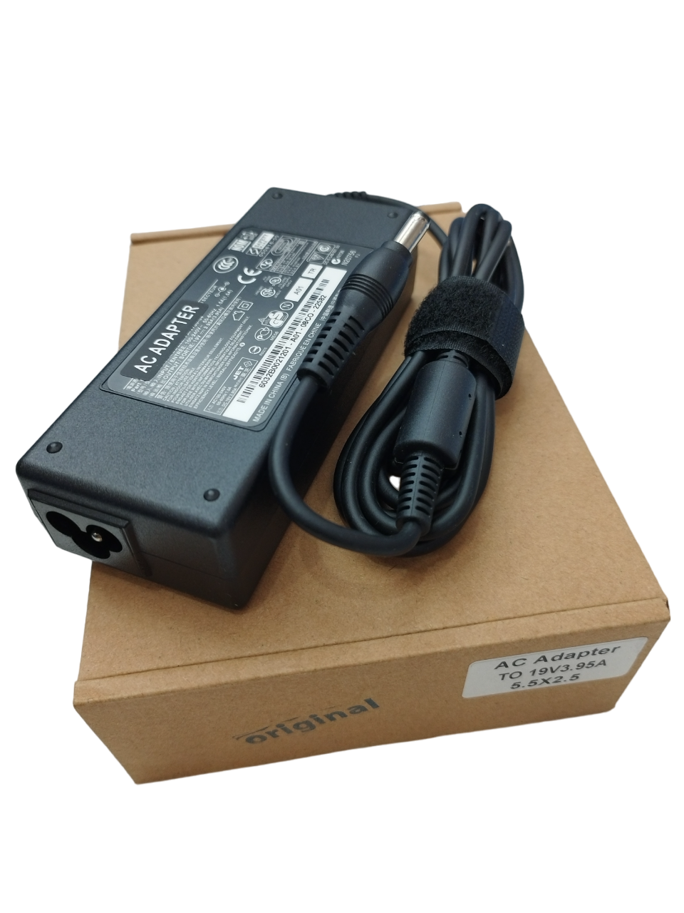 สายชาร์จ Adapter TOSHIBA 19V 3.95A (5.5*2.5) ของแท้